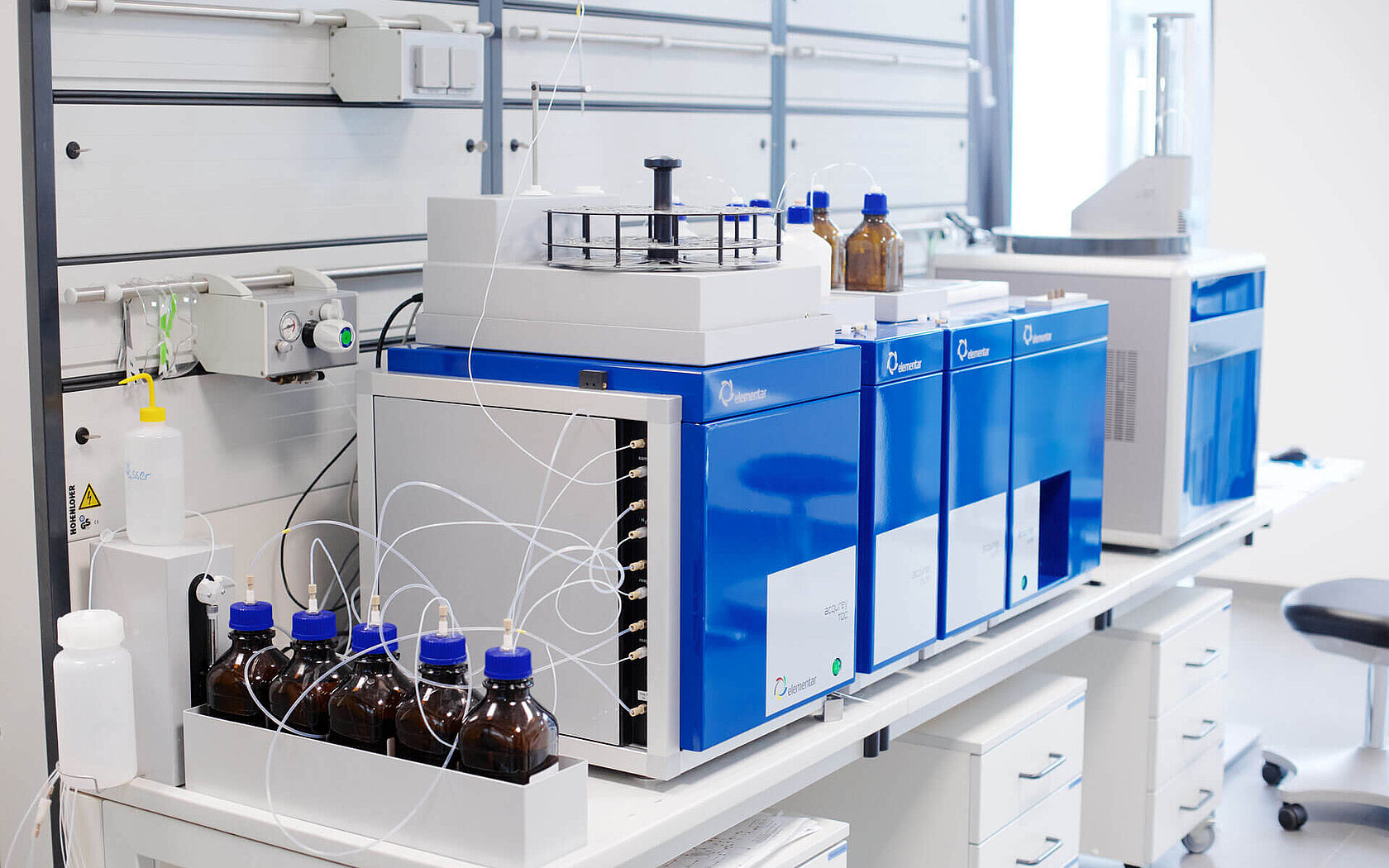 Highly precise TOC analyzer acquray® - Elementar