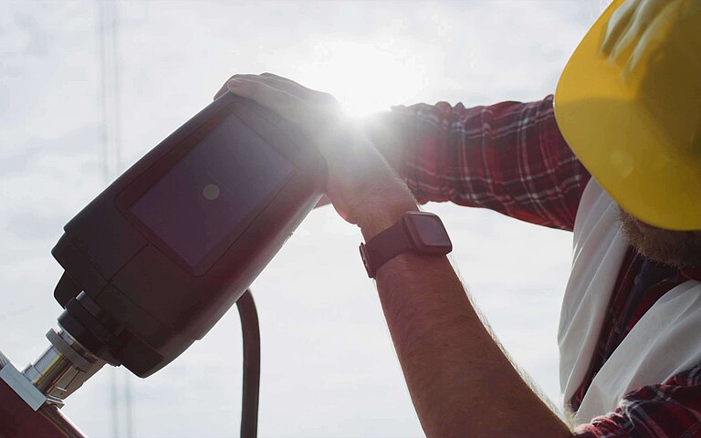 Mobiles Funkenspektrometer ferro.lyte® - Elementar